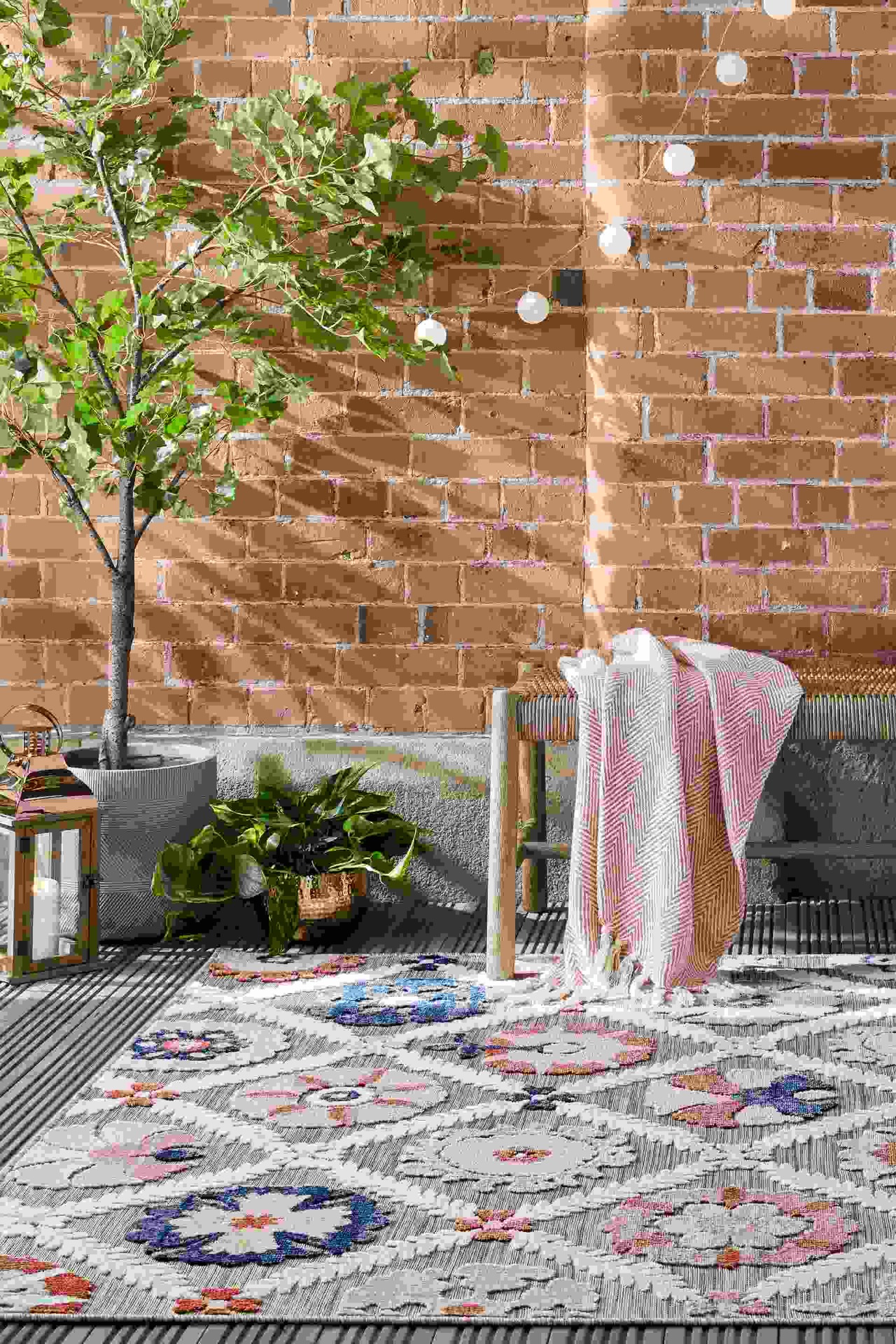 Žhavý letošní trend – venkovní koberce. Jak vybrat ten správný? :: Moře nápadů